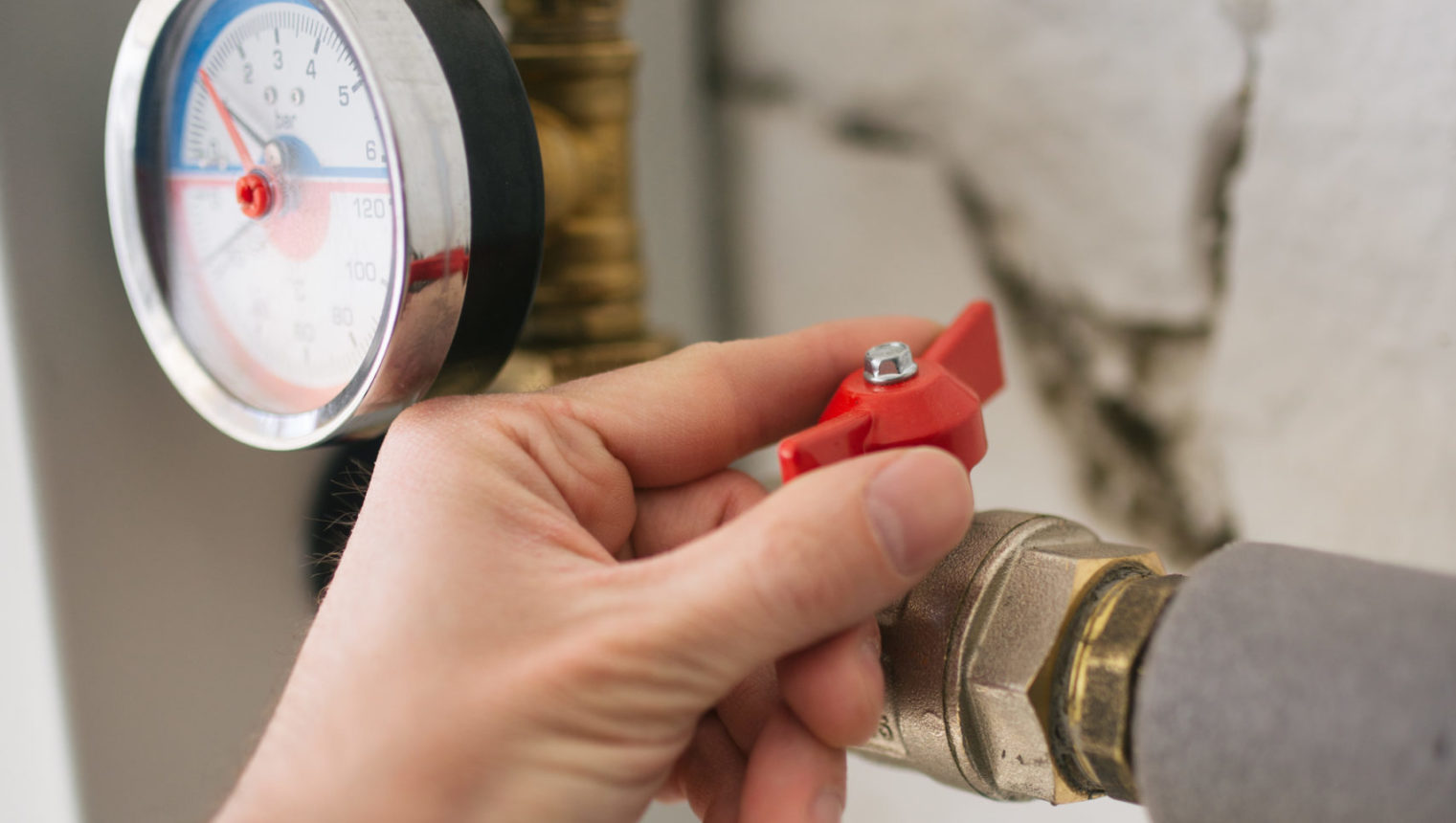 Warm home discount: Am I eligible and how can I apply?