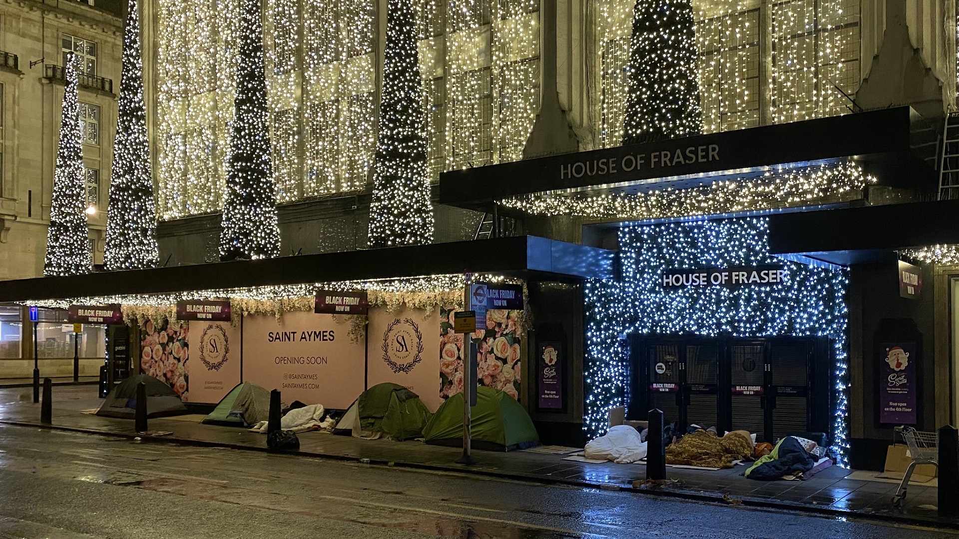 Almost 230,000 households are experiencing homelessness this Christmas ...