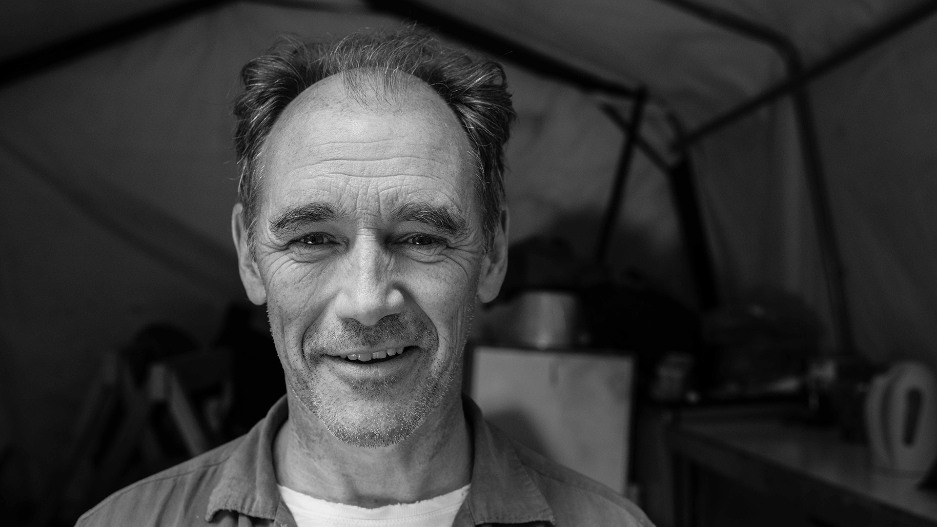 Mark Rylance launches campaign to honour peace protester Brian Haw ...