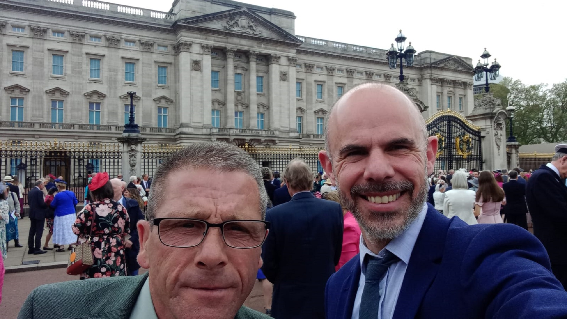 Big Issue vendor Eamonn Kelly reunited with Prince William at ...