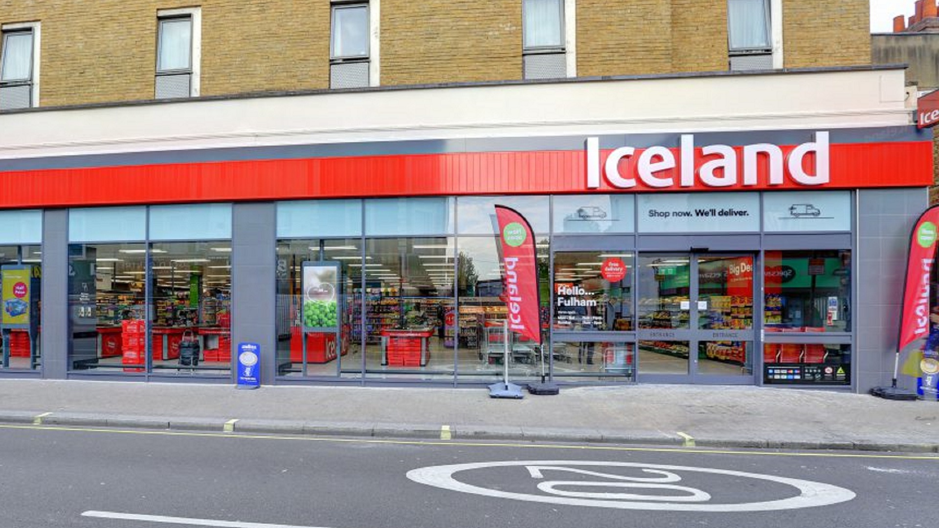 Iceland Food Club offers families interest-free loans to pay for food