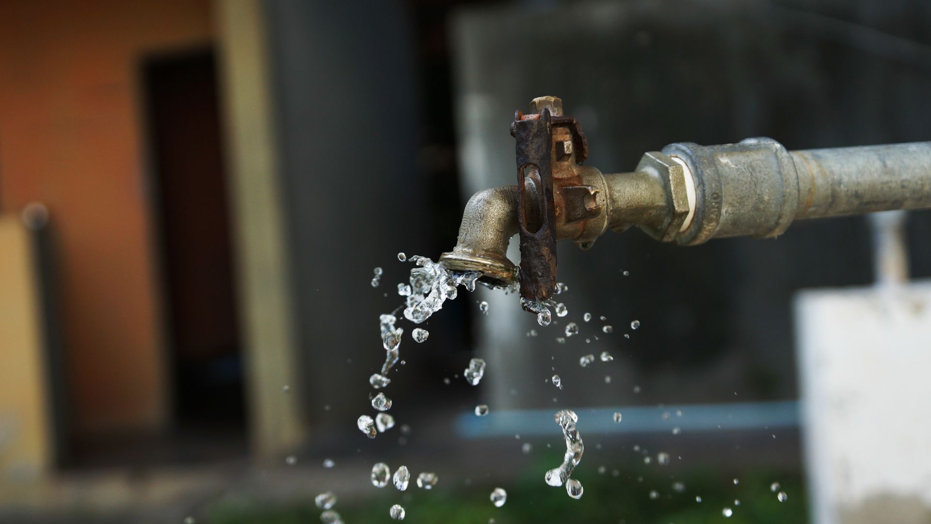 It will take 700 years to replace UK's water network at current pace ...