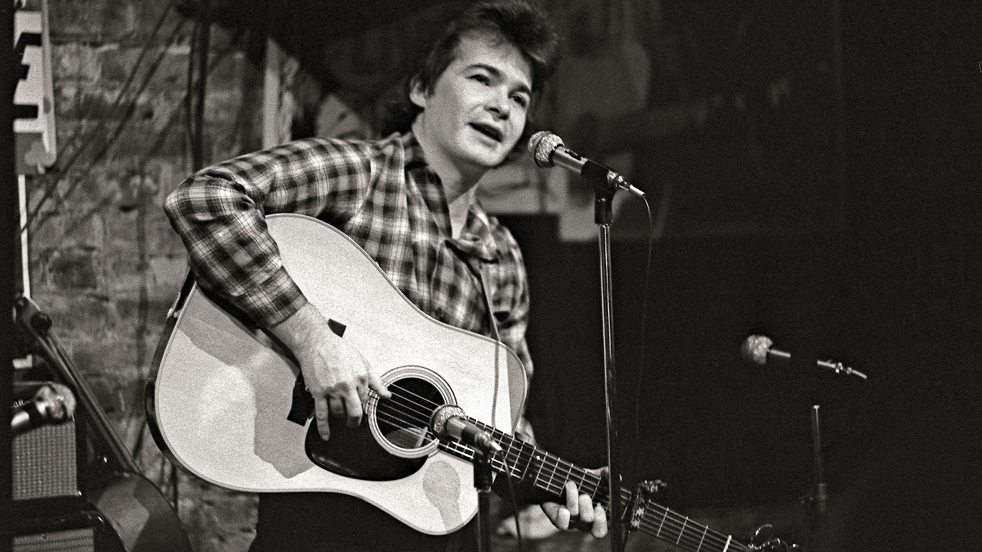 John Prine wrote about everyday life. He left behind a legacy of love ...