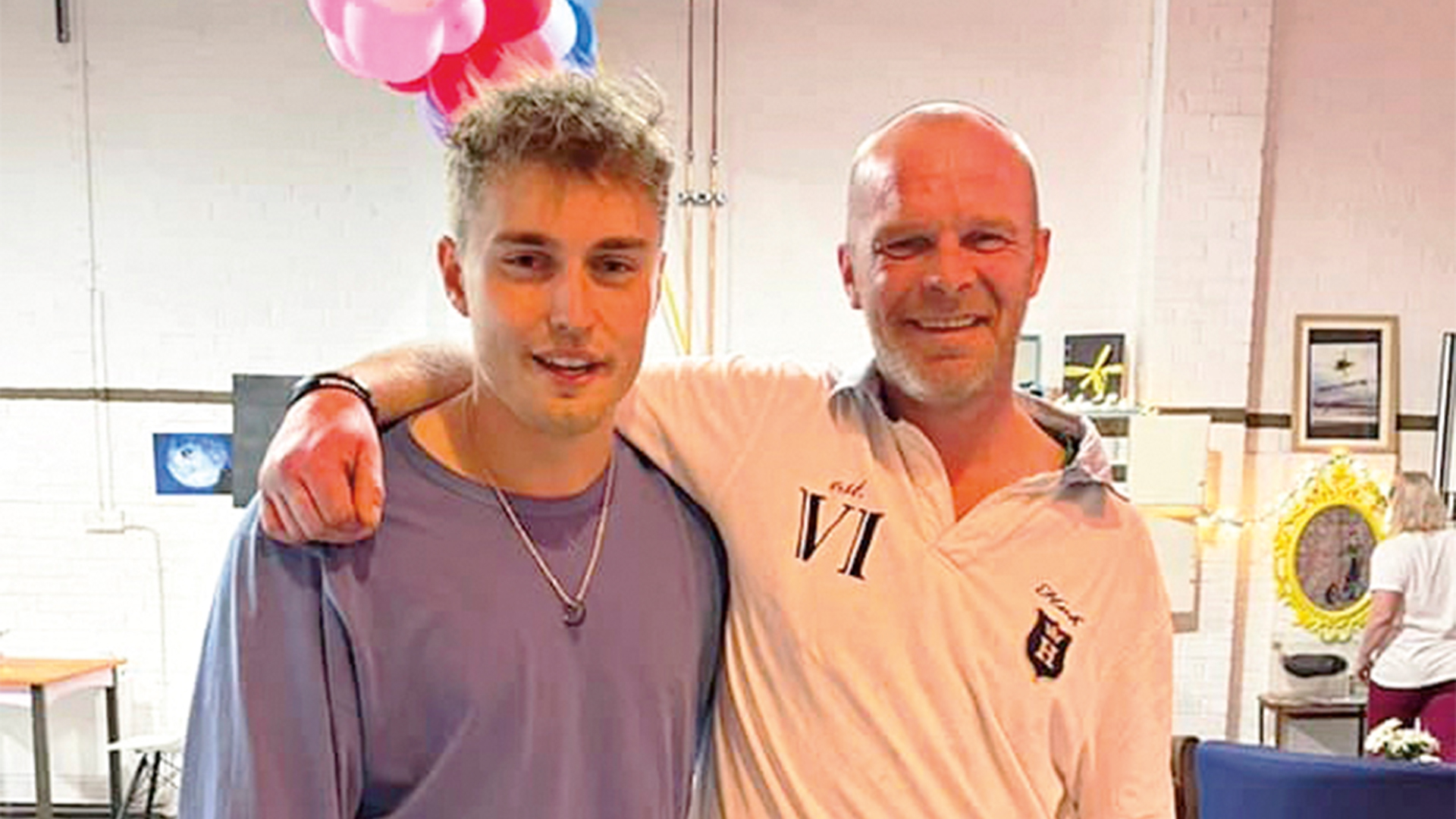 Ex-Big Issue vendor inspires Sam Fender: 'It was a teary moment'